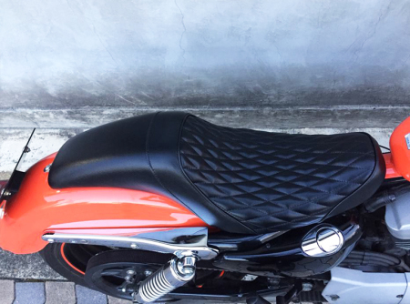 Gun Fighter Seat / スポーツスター用 | Tramp STORE